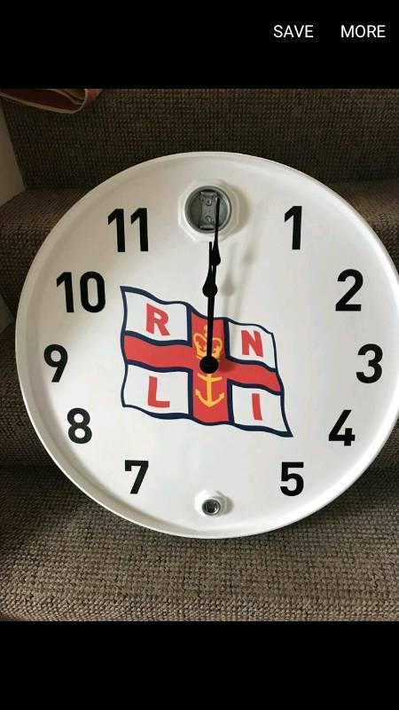 ZappAds: R.N.L.I & fire bridge Oil drum clock Volvo scania tractor ...