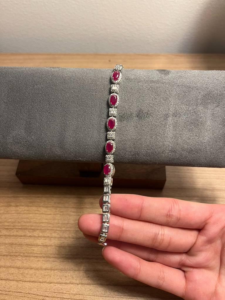 ZappAds: Ruby silver bracelet.